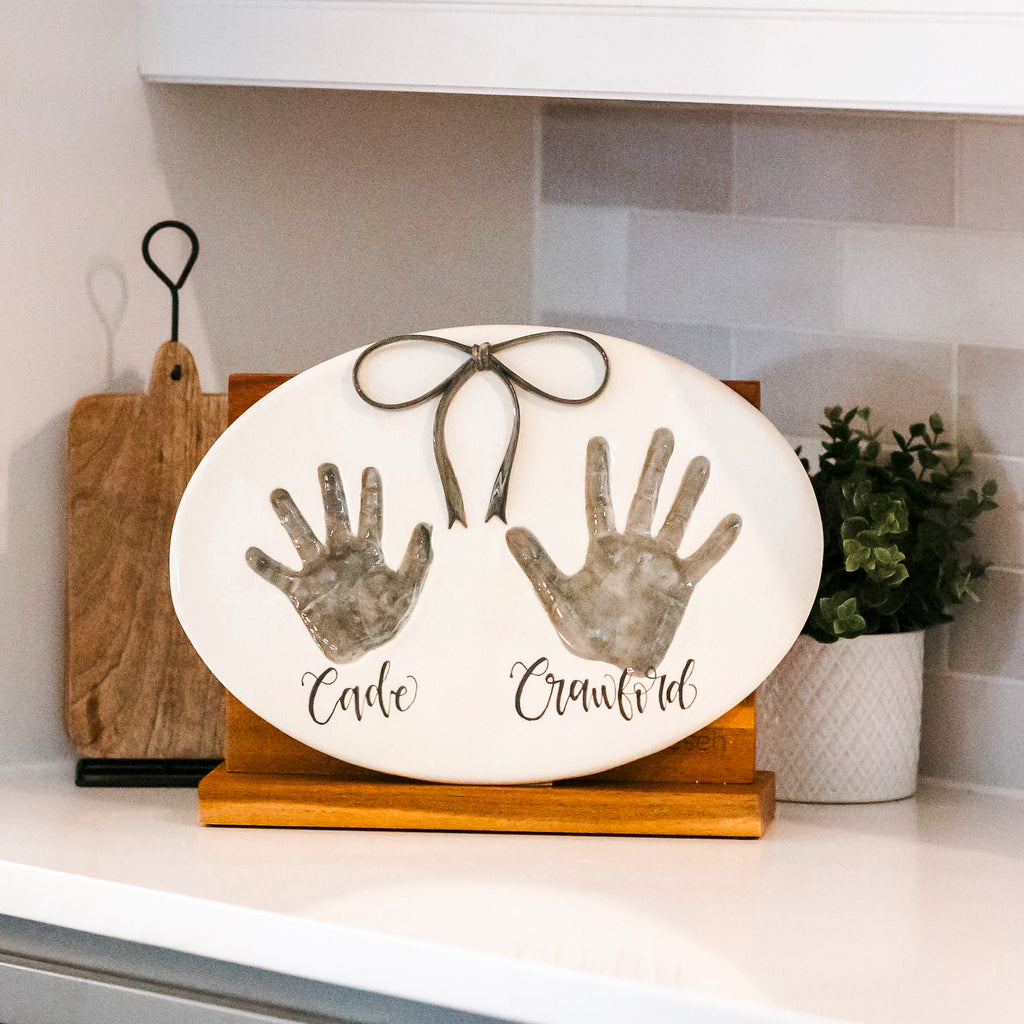 Classic Clay Bow Siblings Plaque – Prints & Clay
