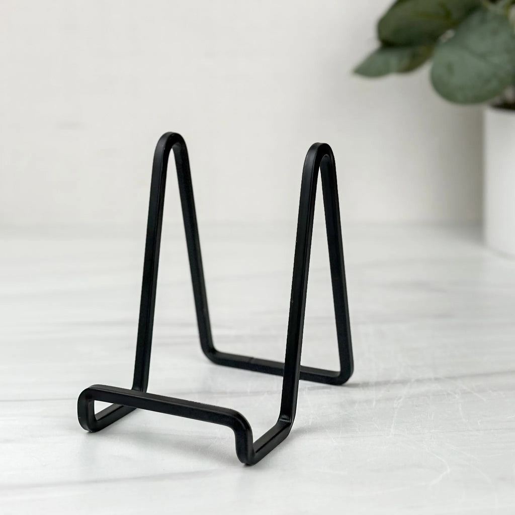 Small Angled Plate Stand (4.5") – Prints & Clay